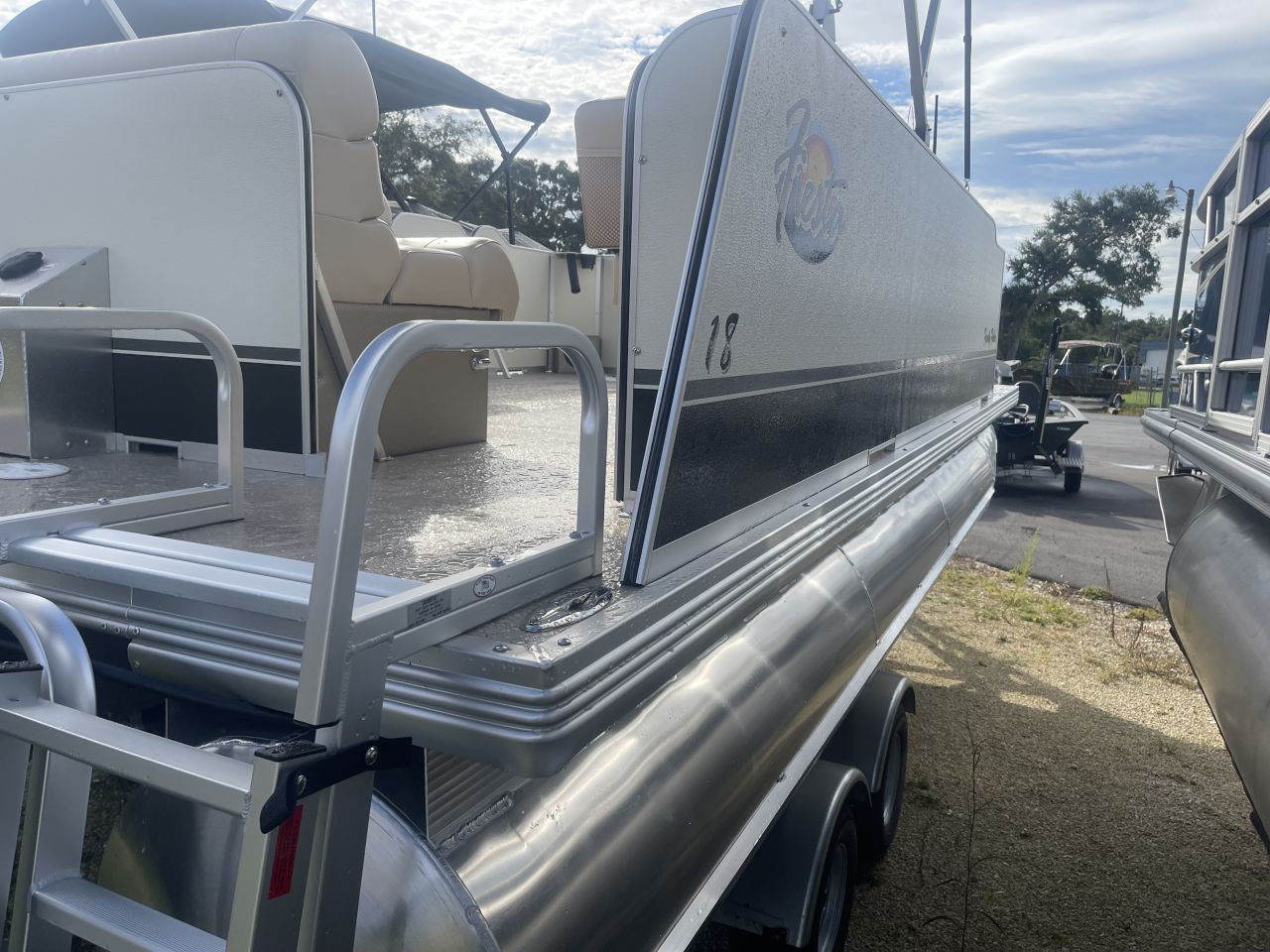 2023 Fiesta 18' Family Fisher